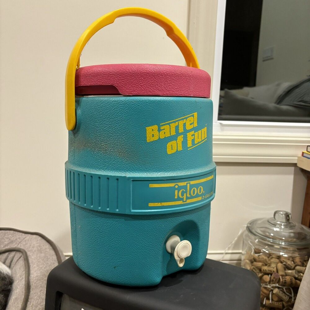 Vintage Igloo Barrel Of Fun 2 Gallon Cooler Made On T… - Gem